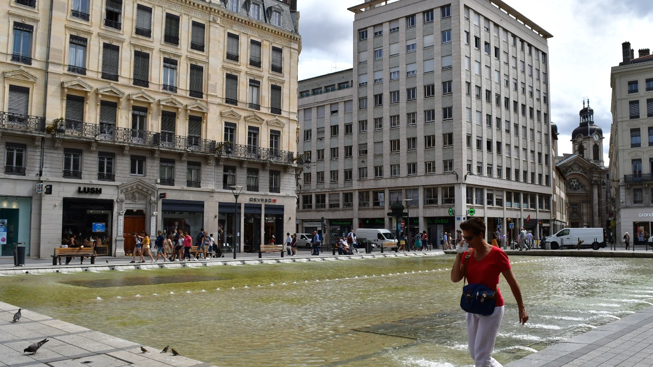 Tout savoir sur le jeu Secret Moments in République Grolée-Carnot